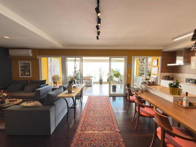 Apartamento para venda em Brooklin Paulista com 2 quartos, sendo 2 suítes, 138m²