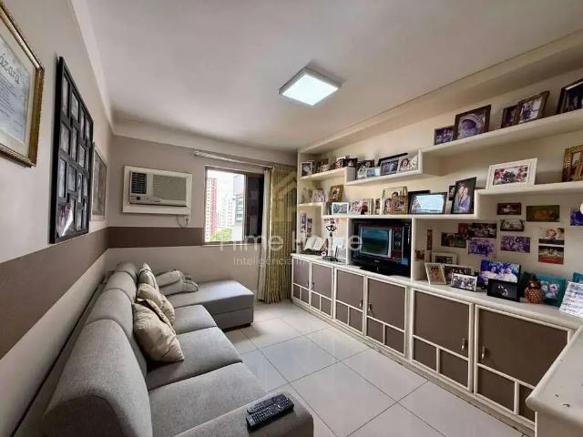 Apartamento para Venda em Cuiabá/MT Popular 4 Quartos