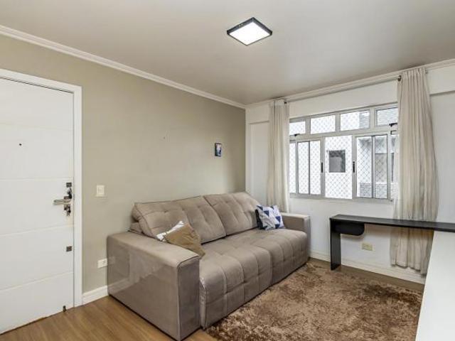 Apartamento para Venda em Curitiba, Batel, 3 dormitórios, 1 suíte, 2 banheiros, 1 vaga