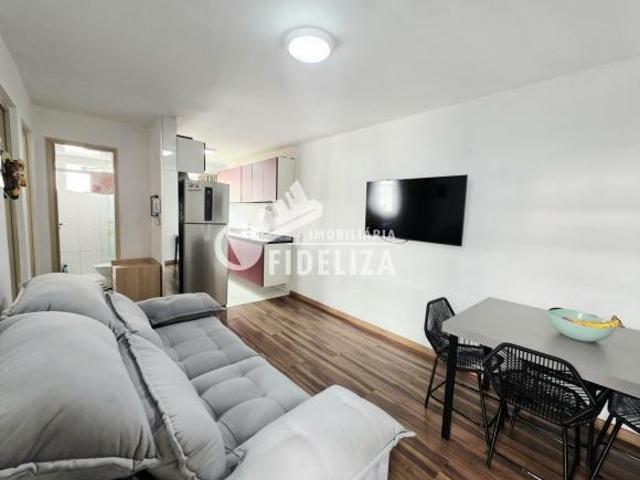 Apartamento Semi mobiliado