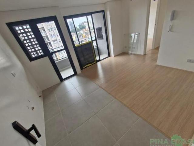 Apartamento para Venda em Curitiba, Capão Raso, 2 dormitórios, 1 suíte, 2 banheiros, 2 vagas
