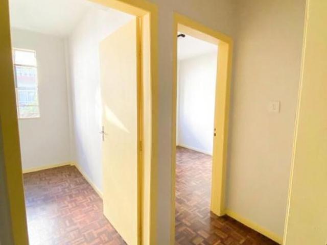 Apartamento para Venda em Curitiba, Portão, 3 dormitórios, 1 banheiro, 1 vaga