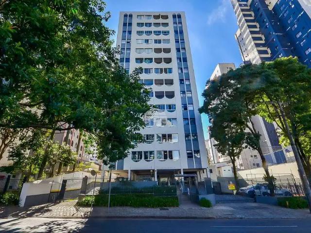 Apartamento para Venda em Curitiba/PR Cabral 3 Quartos