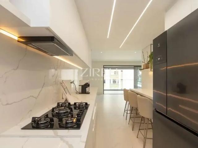 Apartamento para Venda em Curitiba/PR Cabral 3 Quartos
