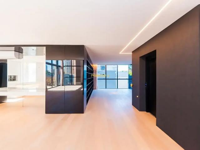 Apartamento para Venda em Curitiba/PR Cabral 3 Quartos