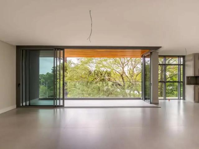 Apartamento para Venda em Curitiba/PR Cabral 3 Quartos