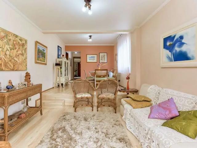 Apartamento para Venda em Curitiba/PR Cabral 3 Quartos