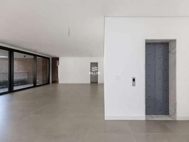 Apartamento para Venda em Curitiba/PR Cabral 3 Quartos
