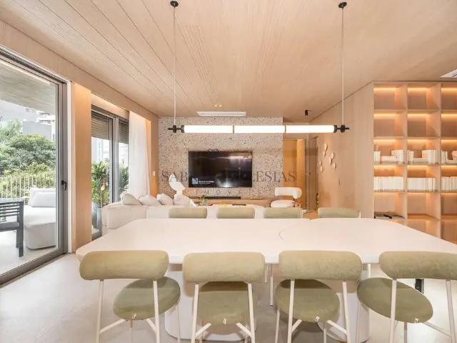 Apartamento para Venda em Curitiba/PR Cabral 3 Quartos