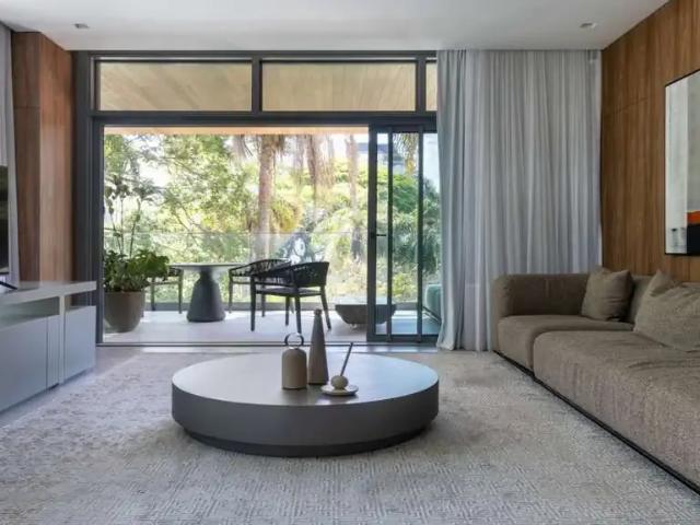 Apartamento para Venda em Curitiba/PR Cabral 3 Quartos