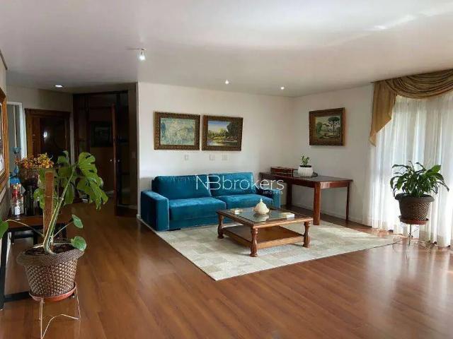 Apartamento para Venda em Curitiba/PR Cabral 5 Quartos