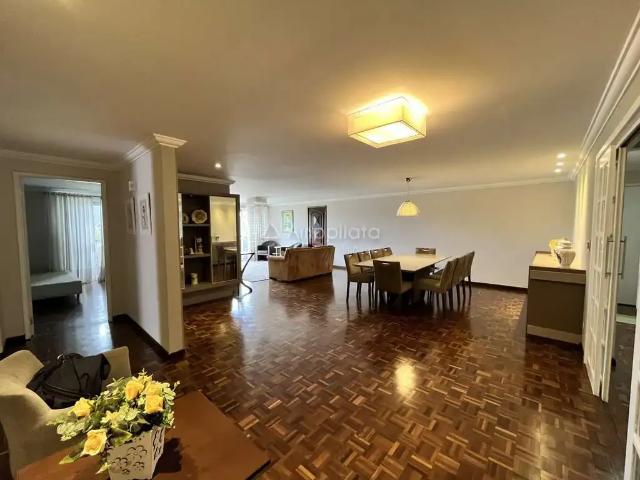 Apartamento para Venda em Curitiba/PR Centro Cívico 4 Quartos