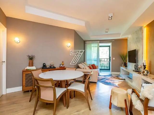 Apartamento para Venda em Curitiba/PR Centro Cívico 3 Quartos