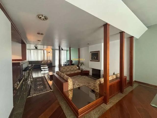 Apartamento para Venda em Curitiba/PR Centro 4 Quartos
