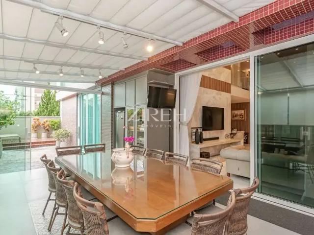 Apartamento para Venda em Curitiba/PR Água Verde 4 Quartos