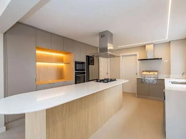 Apartamento para Venda em Curitiba/PR Água Verde 4 Quartos