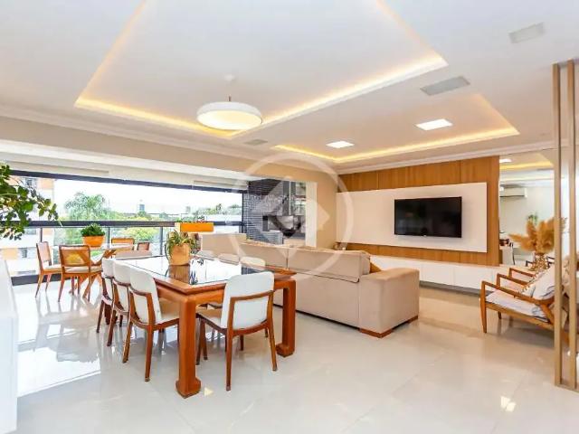 Apartamento para Venda em Curitiba/PR Água Verde 4 Quartos