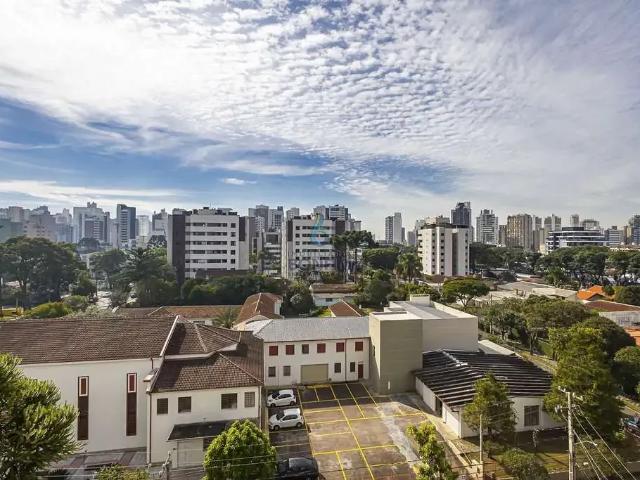 Apartamento para Venda em Curitiba/PR Água Verde 4 Quartos
