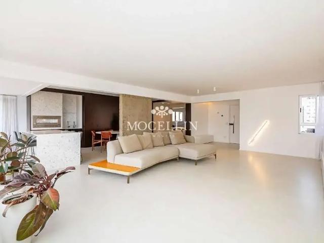 Apartamento para Venda em Curitiba/PR Água Verde 4 Quartos