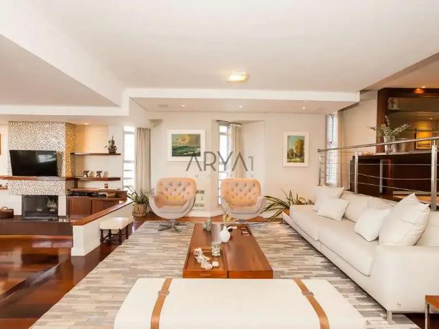 Apartamento para Venda em Curitiba/PR Água Verde 4 Quartos