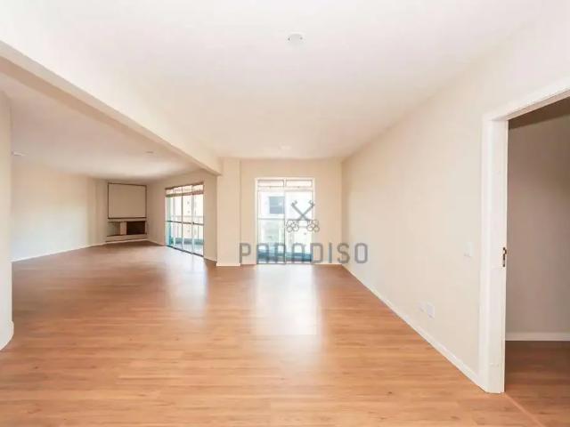 Apartamento para Venda em Curitiba/PR Água Verde 4 Quartos