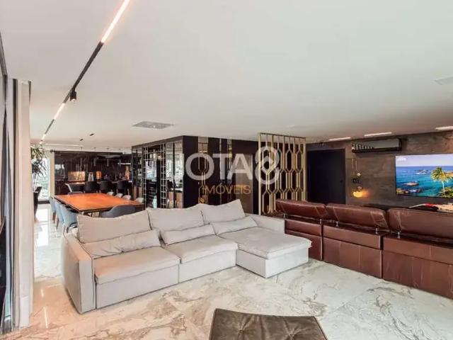 Apartamento para Venda em Curitiba/PR Água Verde 4 Quartos