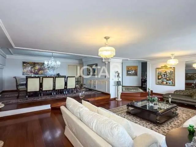 Apartamento para Venda em Curitiba/PR Água Verde 4 Quartos