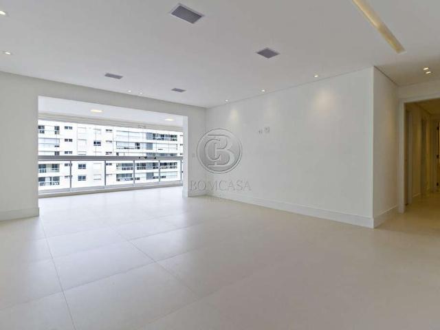 Apartamento para Venda em Curitiba/PR Água Verde 4 Quartos
