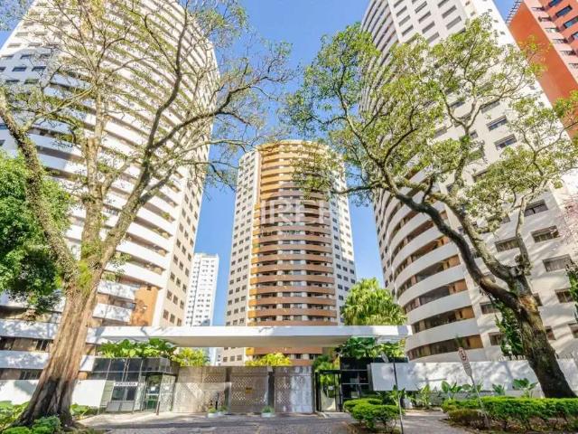 Apartamento para Venda em Curitiba/PR Água Verde 4 Quartos