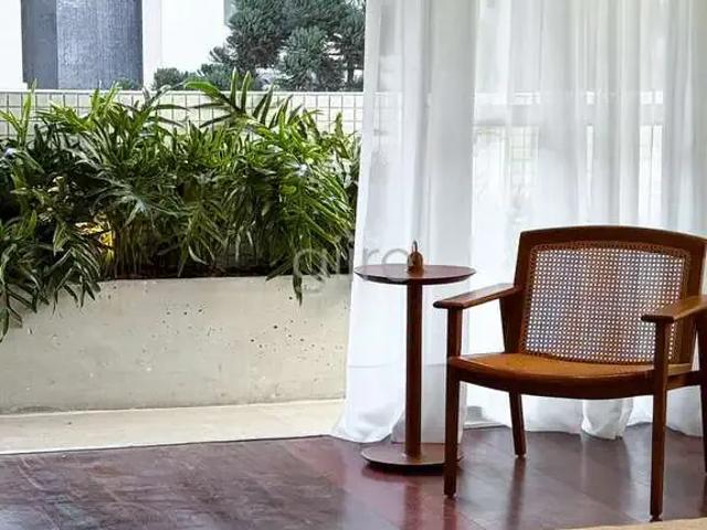 Apartamento para Venda em Curitiba/PR Água Verde 4 Quartos