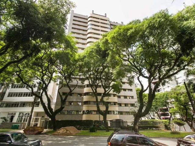 Apartamento para Venda em Curitiba/PR Água Verde 4 Quartos