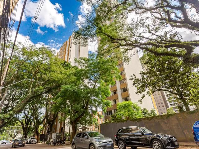 Apartamento para Venda em Curitiba/PR Água Verde 4 Quartos