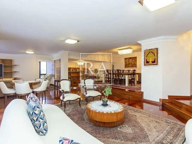 Apartamento para Venda em Curitiba/PR Água Verde 4 Quartos