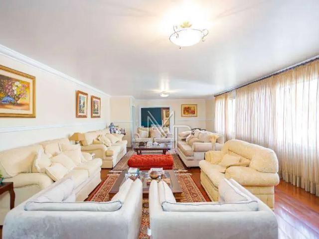 Apartamento para Venda em Curitiba/PR Água Verde 5 Quartos