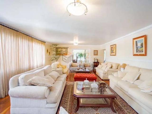 Apartamento para Venda em Curitiba/PR Água Verde 5 Quartos
