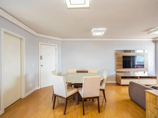 Apartamento para Venda em Curitiba/PR Água Verde 3 Quartos