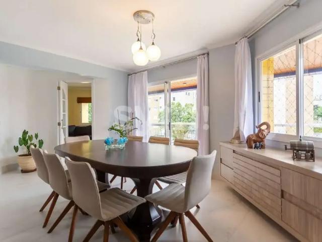 Apartamento para Venda em Curitiba/PR Água Verde 3 Quartos