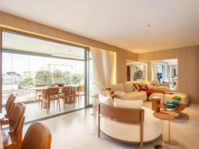 Apartamento para Venda em Curitiba/PR Água Verde 3 Quartos