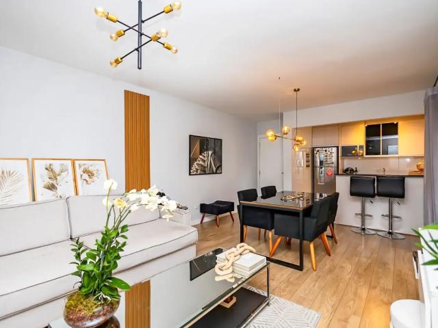 Apartamento para Venda em Curitiba/PR Água Verde 3 Quartos
