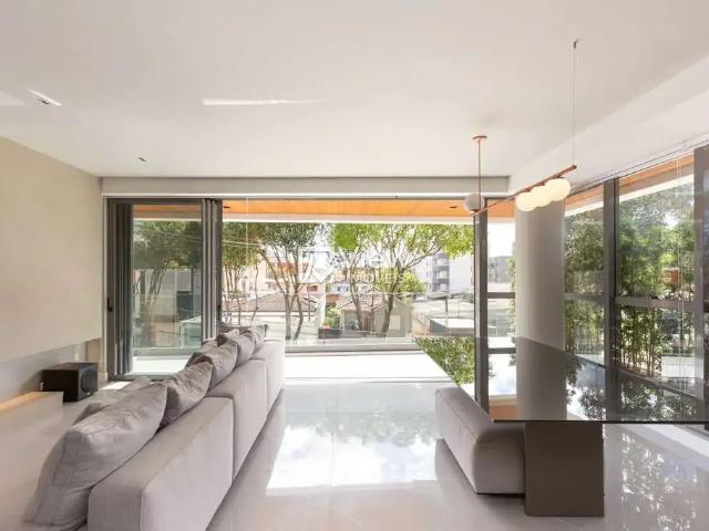 Apartamento para Venda em Curitiba/PR Água Verde 3 Quartos