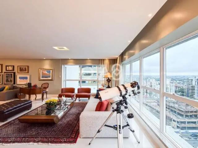 Apartamento para Venda em Curitiba/PR Água Verde 3 Quartos