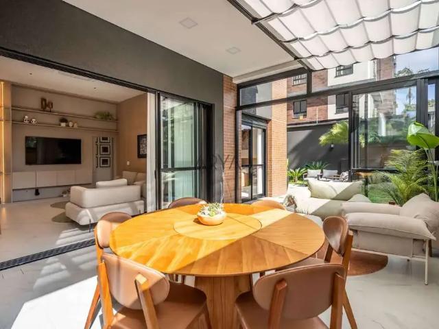 Apartamento para Venda em Curitiba/PR Água Verde 3 Quartos