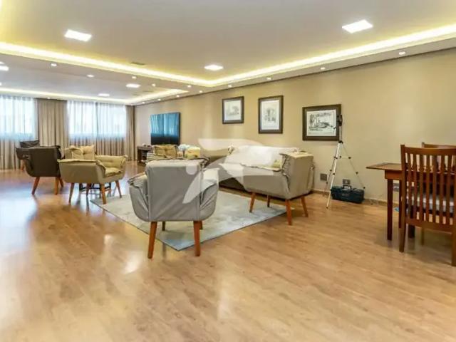 Apartamento para Venda em Curitiba/PR Água Verde 3 Quartos