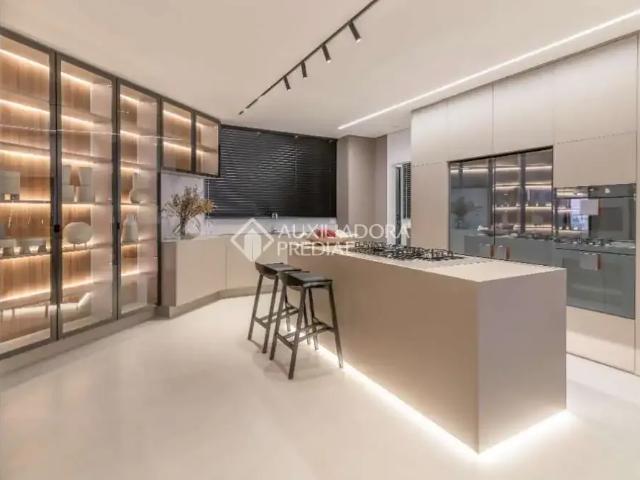 Apartamento para Venda em Curitiba/PR Água Verde 3 Quartos