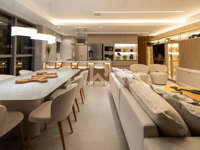 Apartamento para Venda em Curitiba/PR Água Verde 3 Quartos