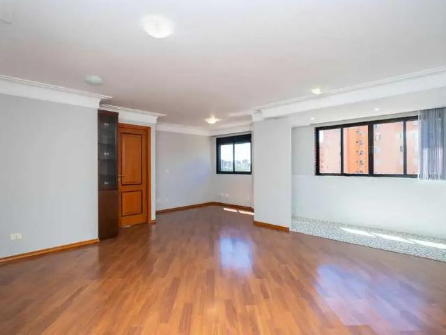 Apartamento para Venda em Curitiba/PR Ahú 2 Quartos