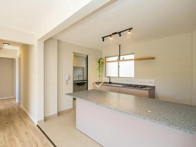 Apartamento para Venda em Curitiba/PR Ahú 3 Quartos