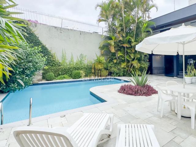 Apartamento para Venda em Curitiba/PR Ahú 4 Quartos