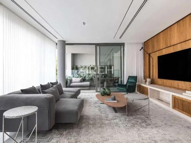 Apartamento para Venda em Curitiba/PR Batel 3 Quartos