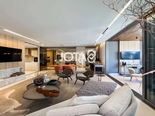 Apartamento para Venda em Curitiba/PR Batel 3 Quartos